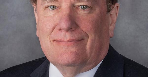Moser announces re-election campaign