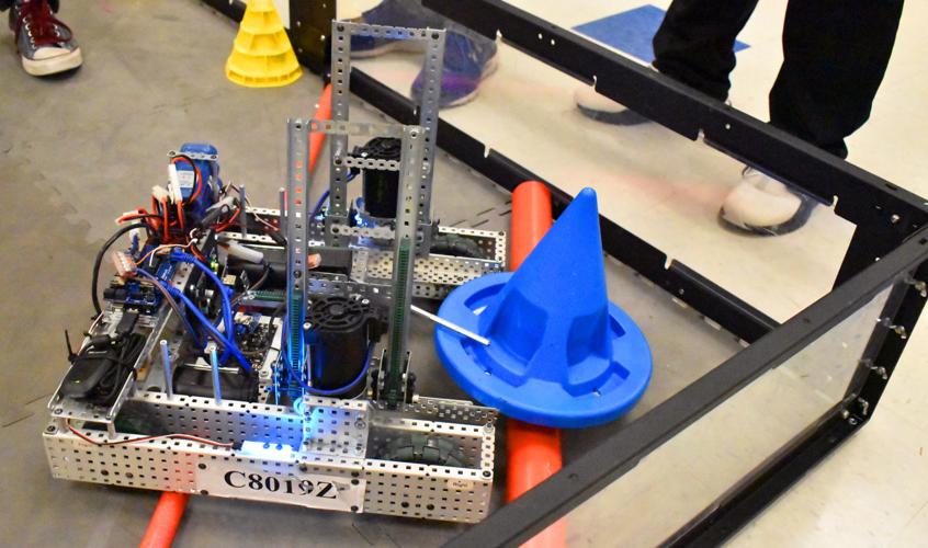Lakeview robotics team heads to China