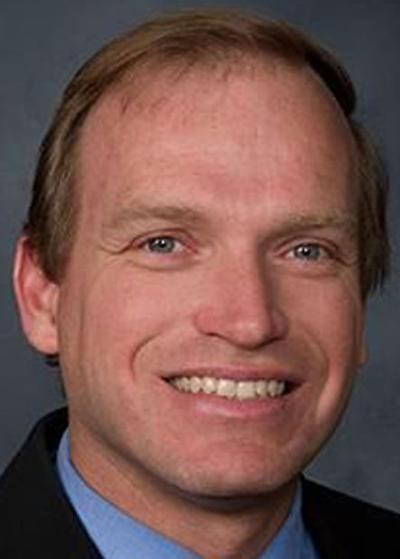 Man who saved teens at Duncan Lakes named Carnegie hero