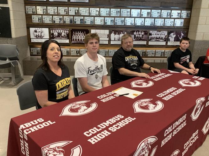 Cooper Buxton, Tyler Zwingman sign with Dordt football