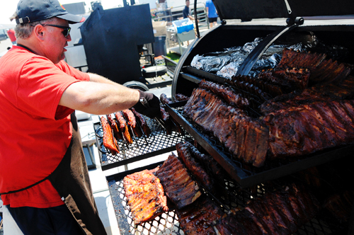 Competitors go for the title at annual ribfest