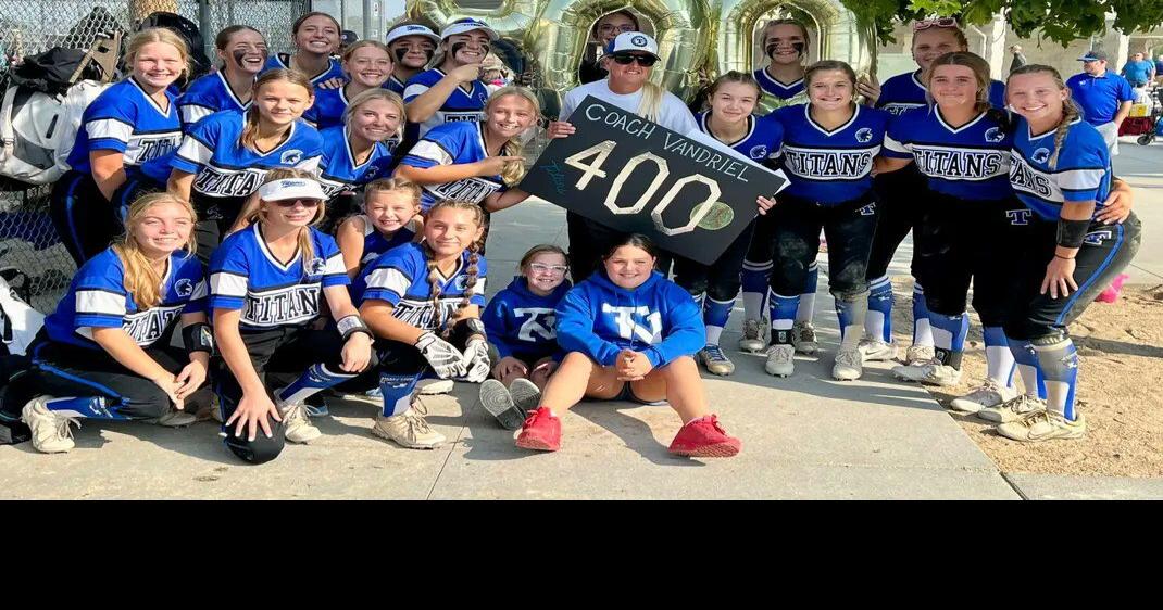 Twin River's Renae Van Driel wins 400th game, Boone Central stays hot