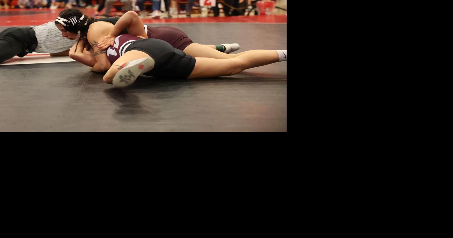 Columbus' Marissa Anderson signs with Augustana wrestling