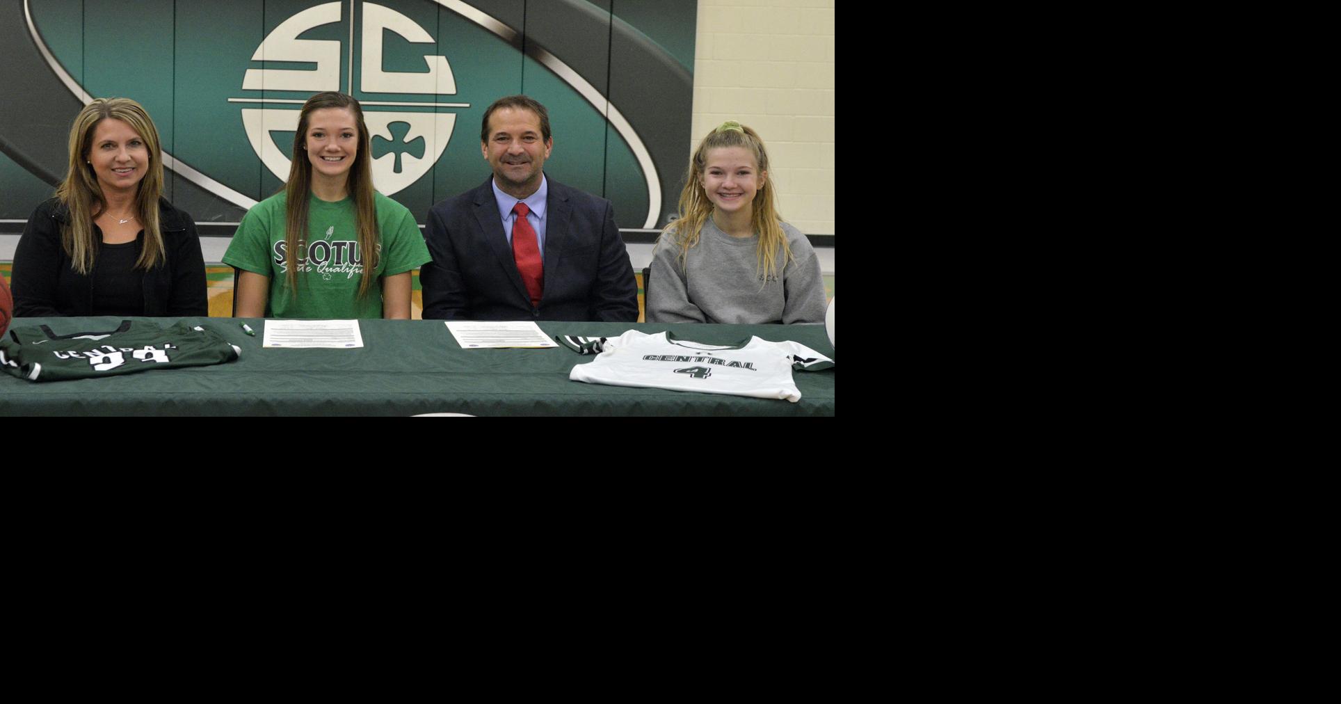 SCC's Bailey Lehr signs as Raider two-sport athlete