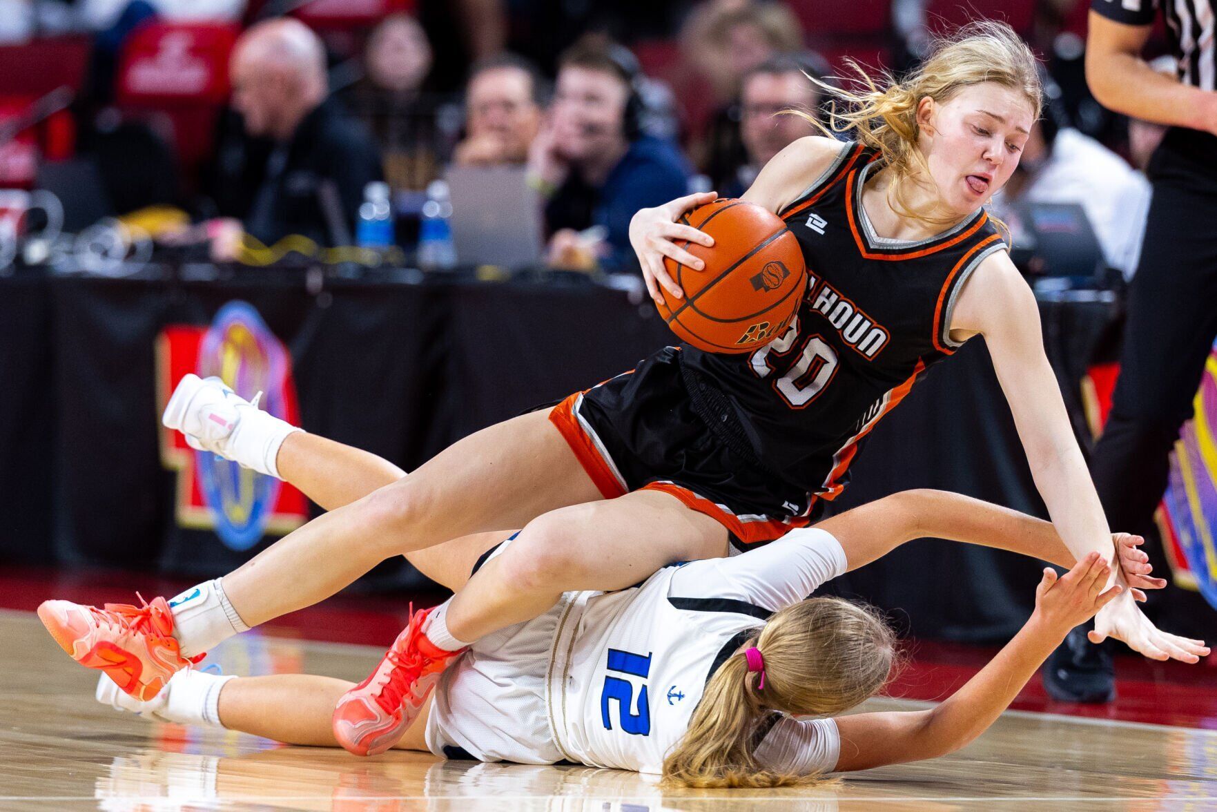 Scammer posing as Lincoln officer demands money from K.C. resident ...