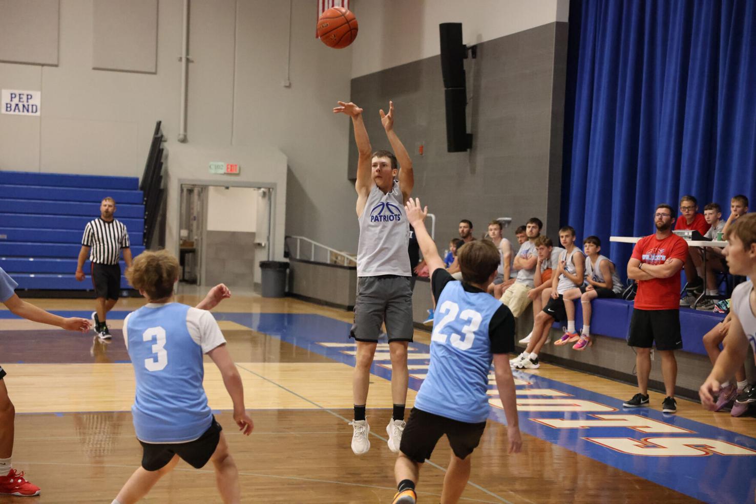 Clarkson/Leigh boys basketball host team camp