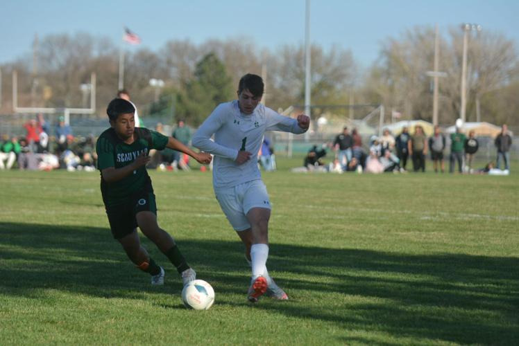 Shamrocks erase two-goal deficit, fall to Schuyler in penalty shootout