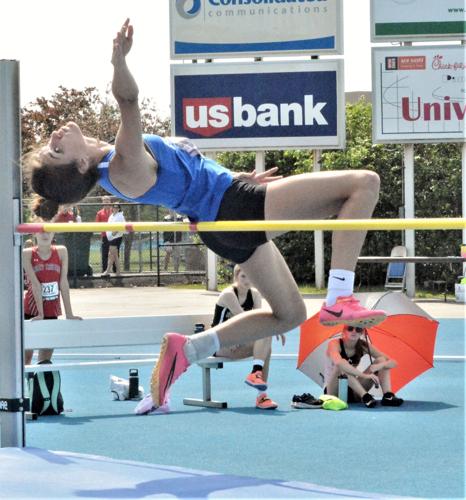 GIRLS STATE TRACK: Shelby McGee overcomes mono to qualify for state ...