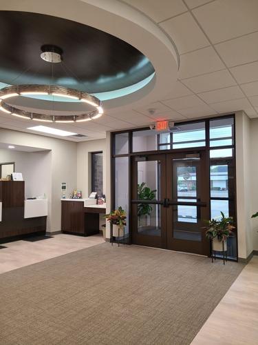 Catlin Bank celebrates new location | Local News | commercial-news.com