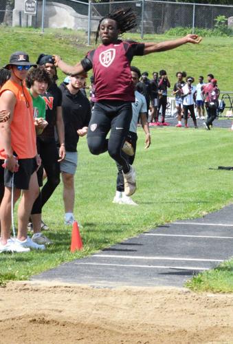 PREP BOYS TRACK: Vikings jump to new hights | Sports | commercial-news.com
