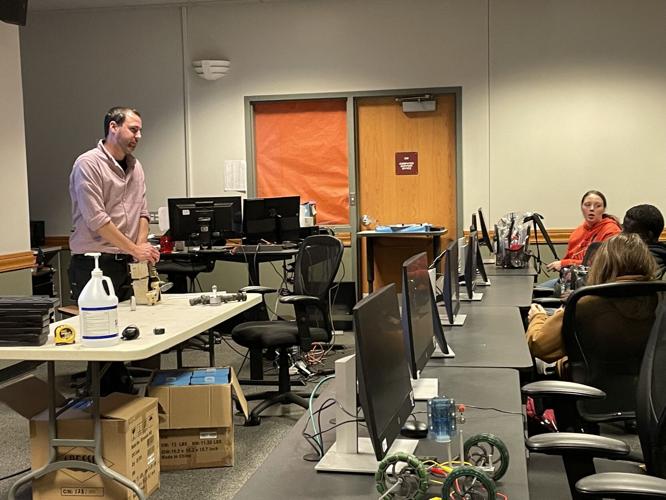 DHS students learn real-world automotive, career skills | Local News ...