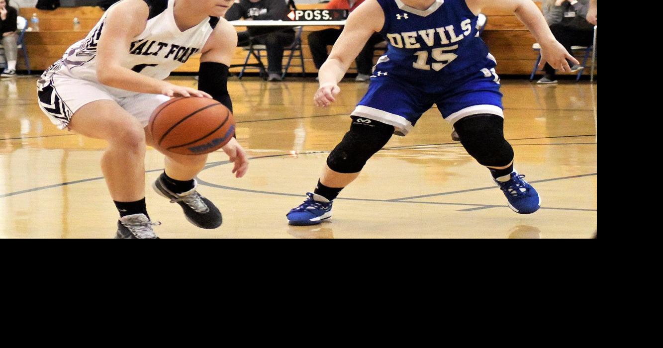 Meidel eclipses 2,000 points | Sports | commercial-news.com