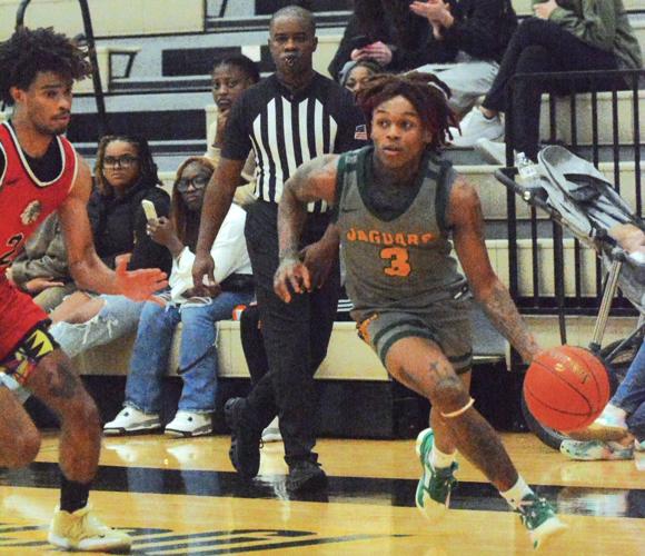 MEN'S COLLEGE BASKETBALL: Darius Davis leads Jaguars past Warriors ...