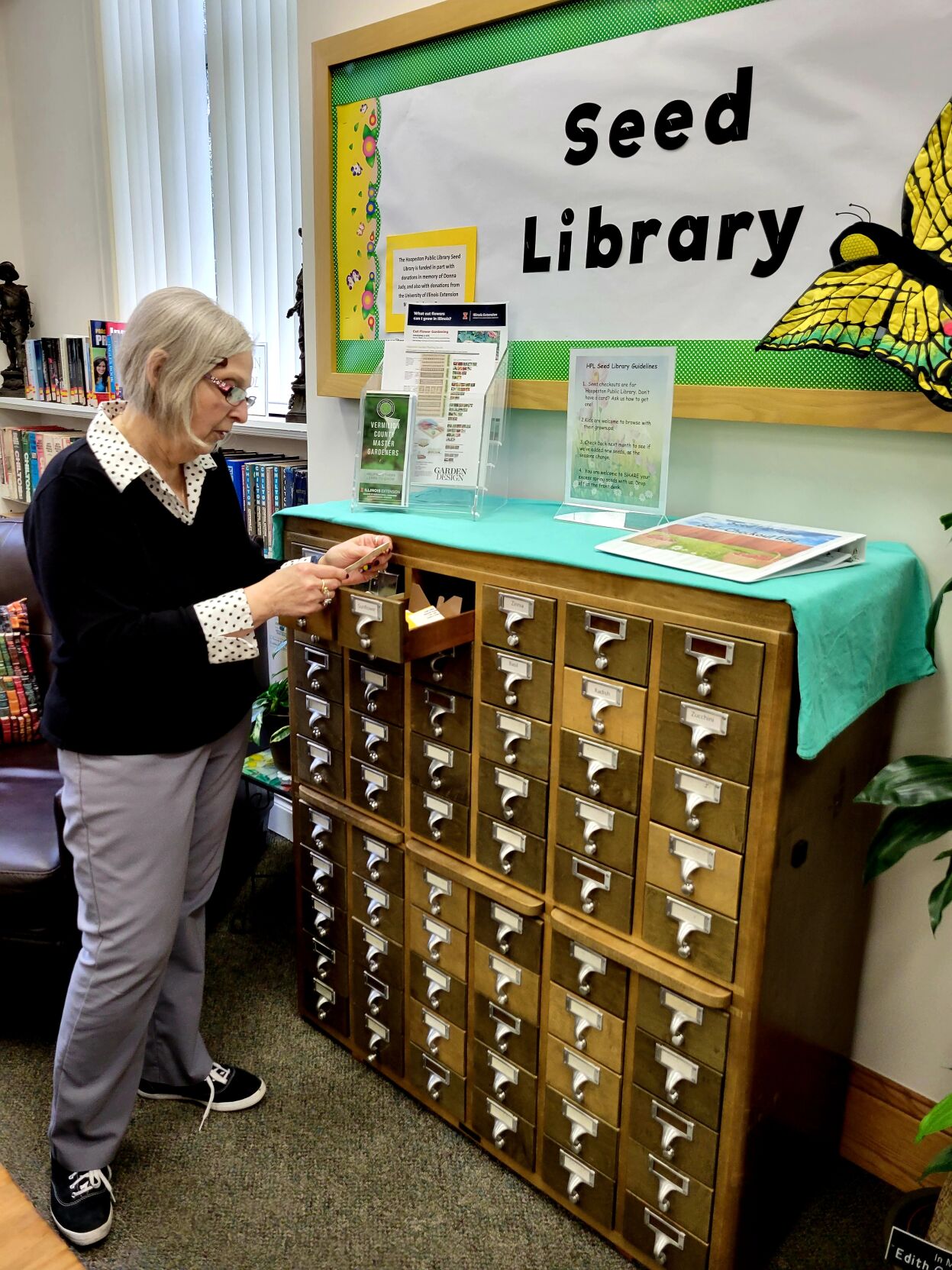Hoopeston library kicks off seed library | News | commercial-news.com
