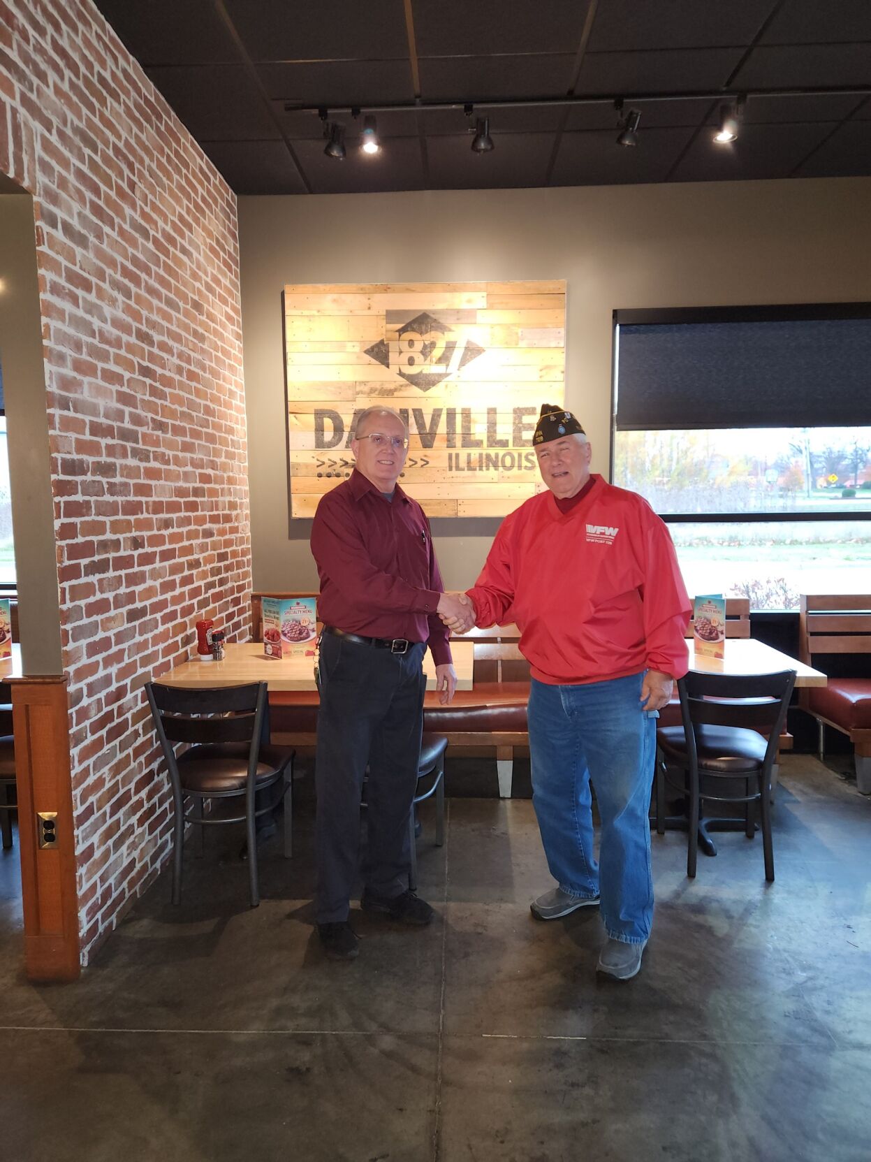 VFW Post 728 accepts restaurant’s donation | Local News | commercial ...