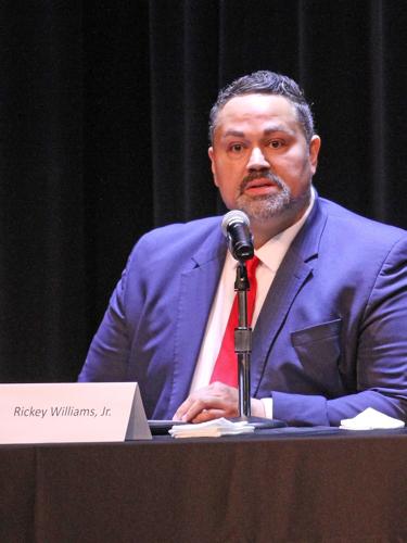 Mayor candidates talk quality of life issues at forum | Local News ...