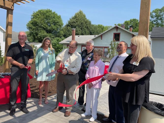 Carle adds community garden | Local News | commercial-news.com