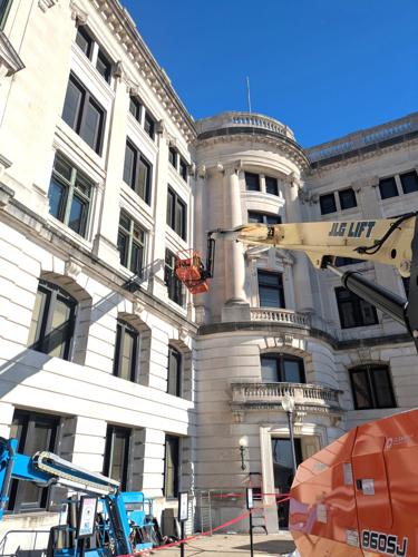 Vermilion County Courthouse receiving new windows | Local News ...