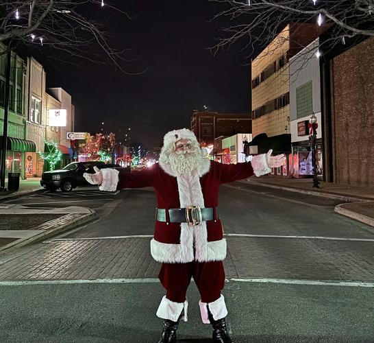 Danville’s Santa brings joy to all | Local News | commercial-news.com