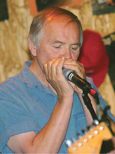 Seasoned musicians play by instinct | Local News | commercial-news.com