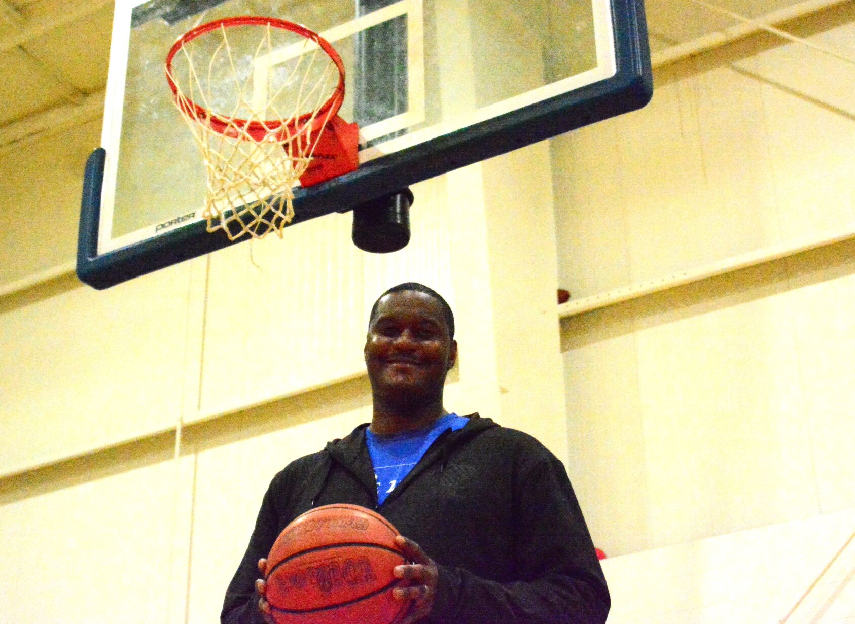 BASKETBALL: Dustbowl goes it alone this year | Sports | commercial-news.com