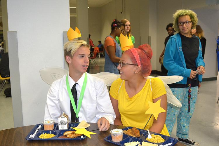 Danville High celebrates homecoming | News | commercial-news.com