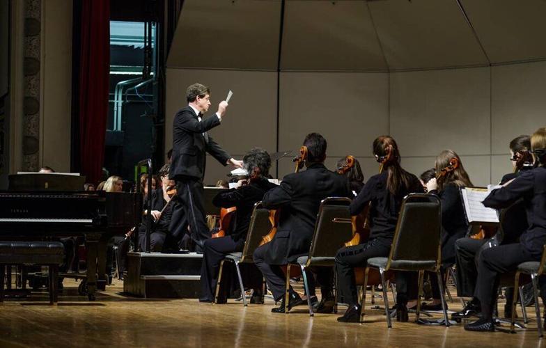 Conductor grateful for time with DSO | Local News | commercial-news.com