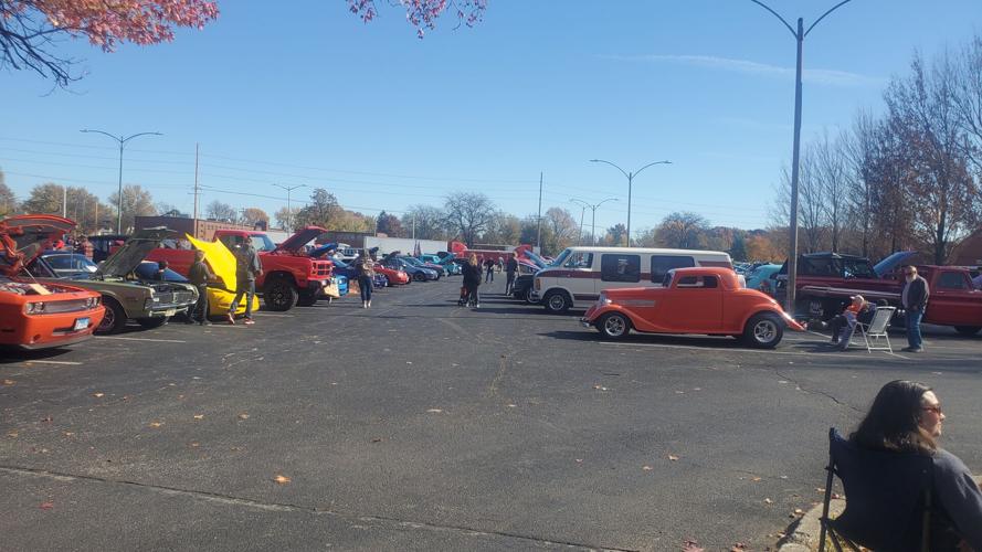 Memorial car show raises more than $4K | Local News | commercial-news.com