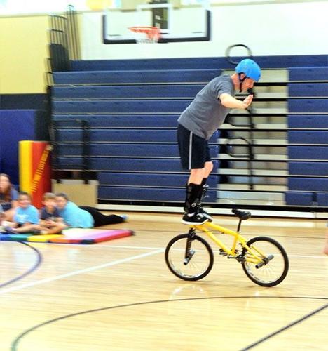 Poulos uses bicycle stunts to illustrate life lessons | Sports ...