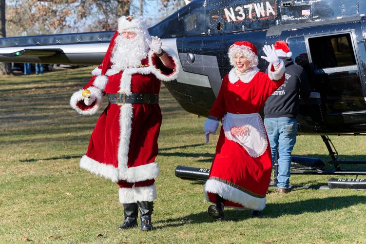 Santa’s helicopter visits Southborough for Santa Day celebration ...