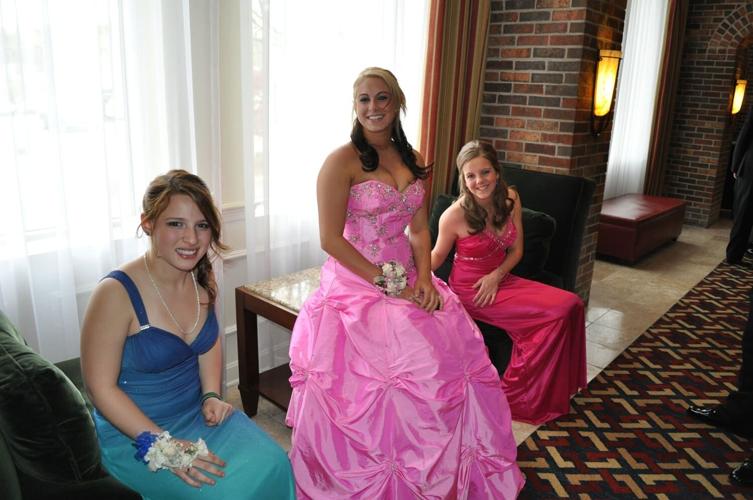 Assabet Valley Juniors enjoy Prom Night | Education | communityadvocate.com