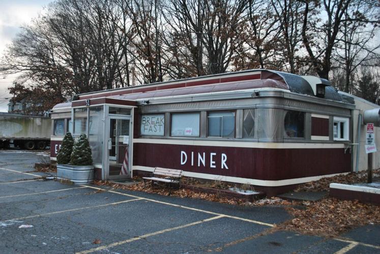 Shrewsbury official talks timeline for Edgemere Diner removal ...