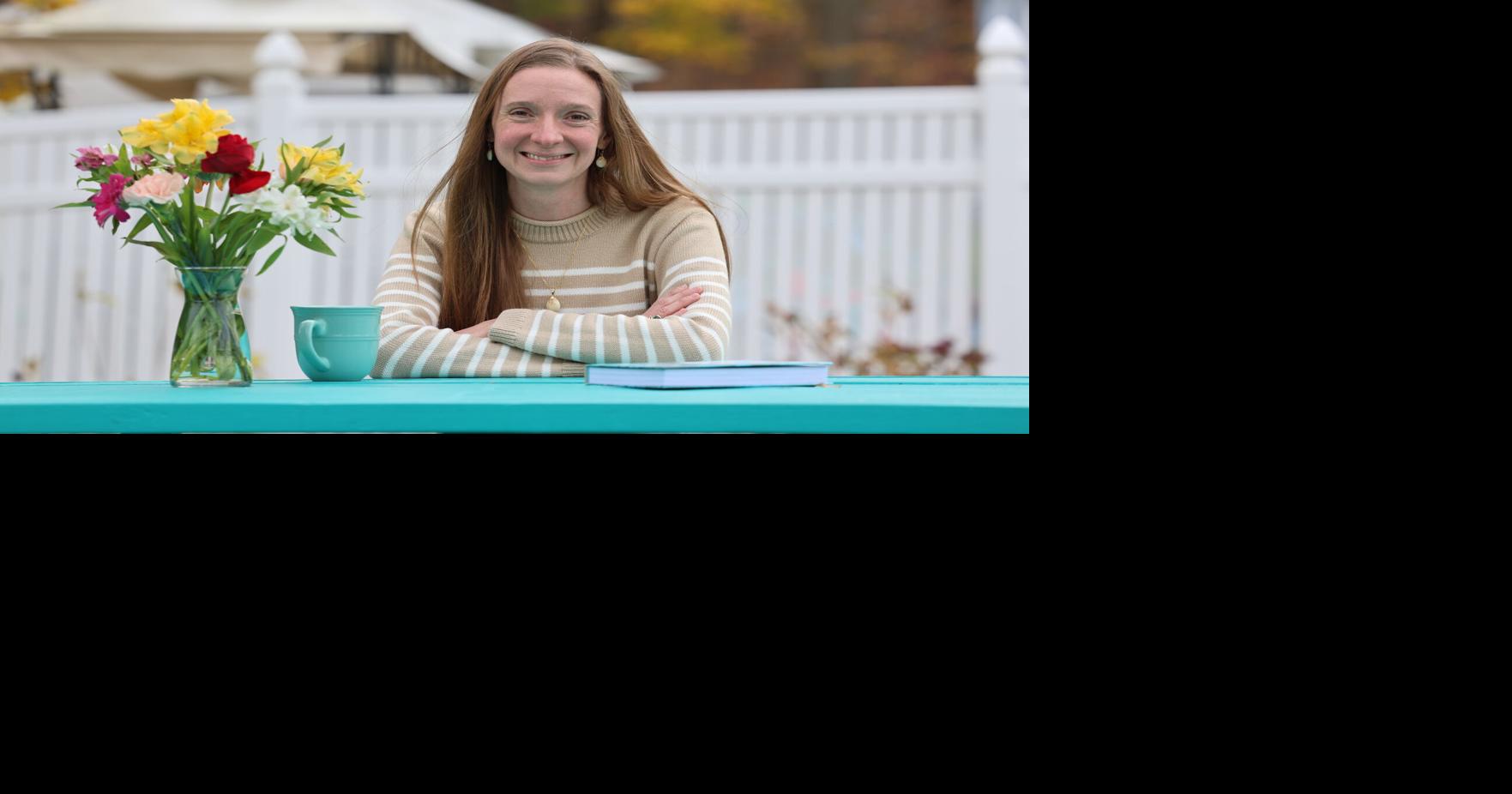 Stephanie Stuchlik invites you to her (turquoise) table | News ...