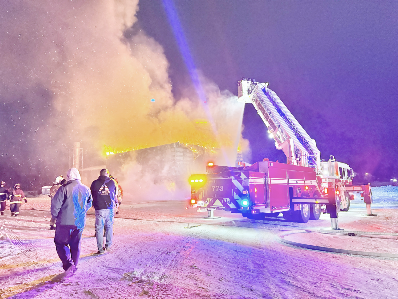 Thursday night fire decimates Alpha Trailers building | Local ...