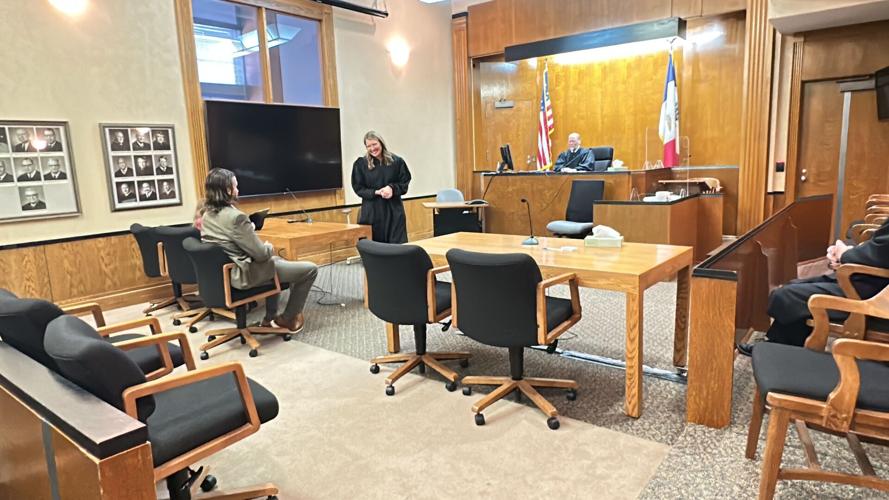 Judge Batey sworn in by Judge Newell to serve in Judicial District 2 A ...