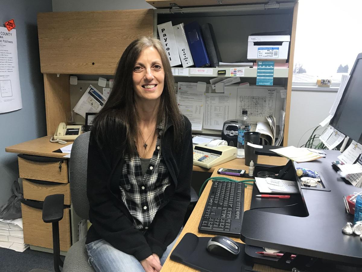 Lori Walther's Instagram, Twitter & Facebook on IDCrawl