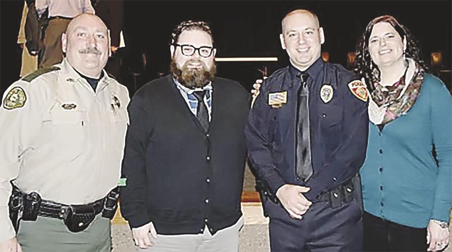 Chief deputy signs off on career Monday | Oelwein Daily Register ...