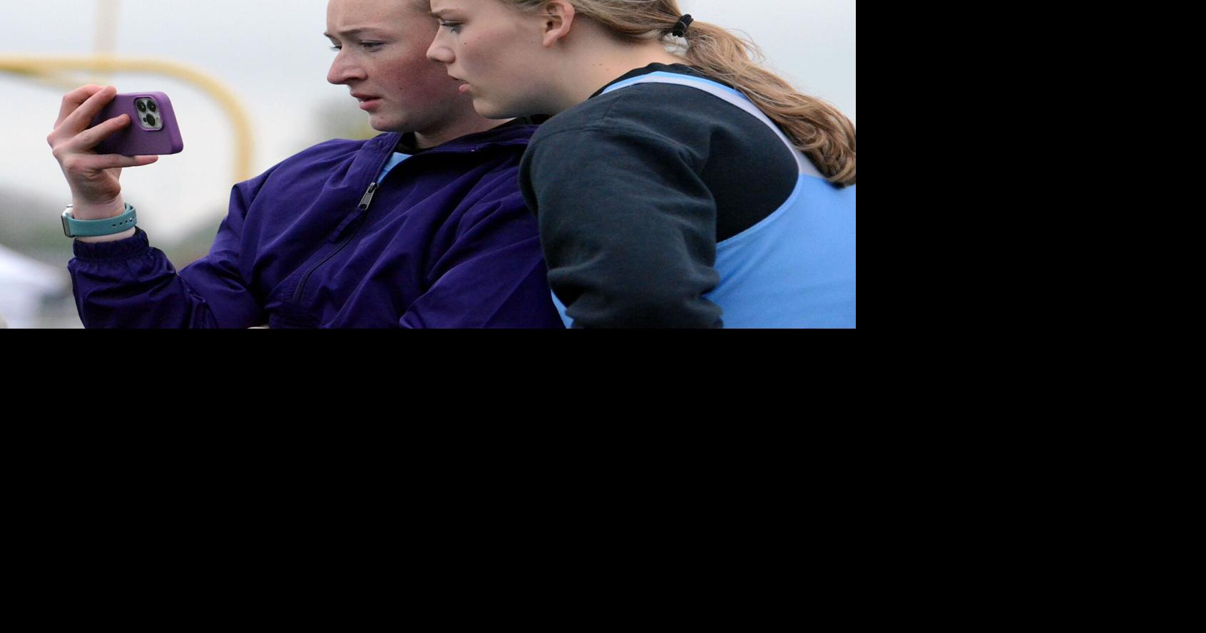 PHOTOS: Upper Iowa Conference track | Oelwein Daily Register ...