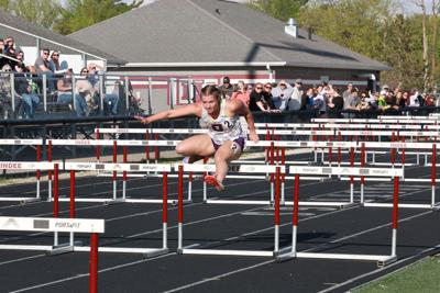 Oelwein boys track wins Independence Invitational | Sports ...