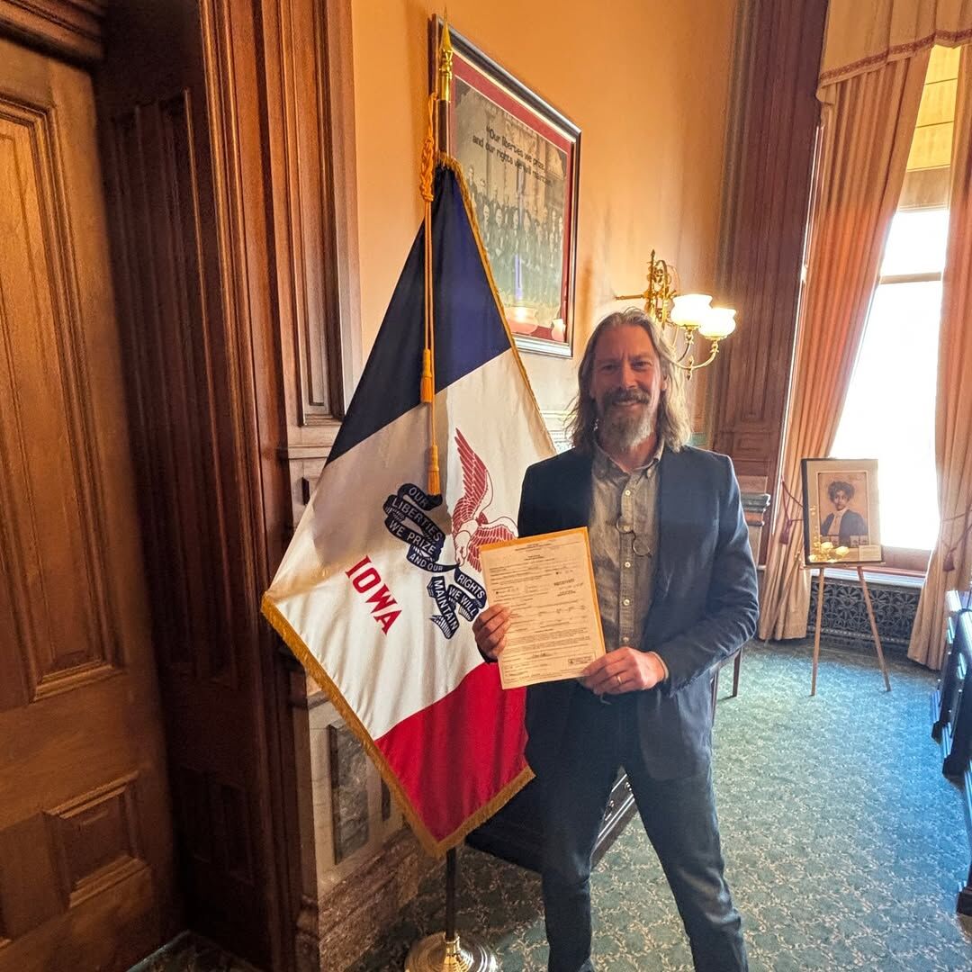 Shawn Ellerbroek officially files nomination papers for Iowa House ...