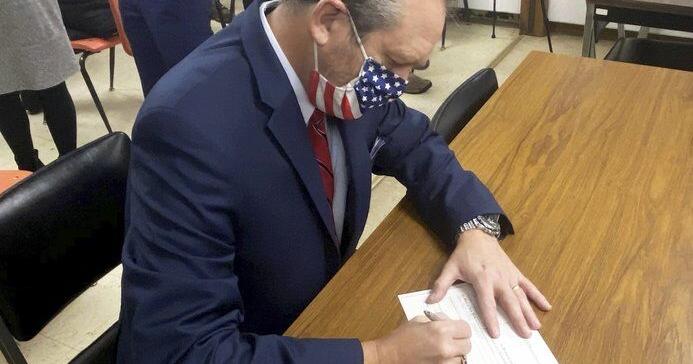 Oberacker takes oath of office | Local News | coopercrier.com
