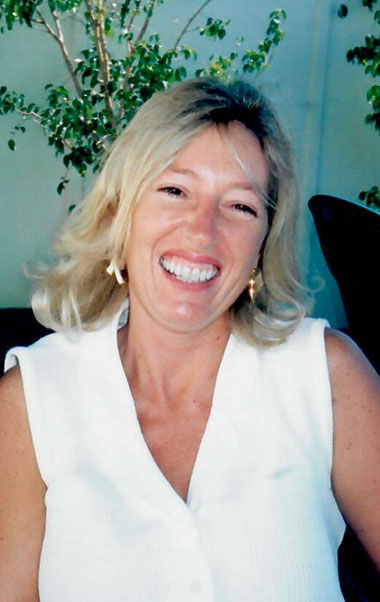 Joyce Lorraine Swailes | Obituaries | coronadonewsca.com