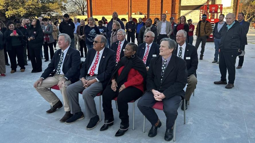 Navarro College holds column signing event on site of new Albritton ...
