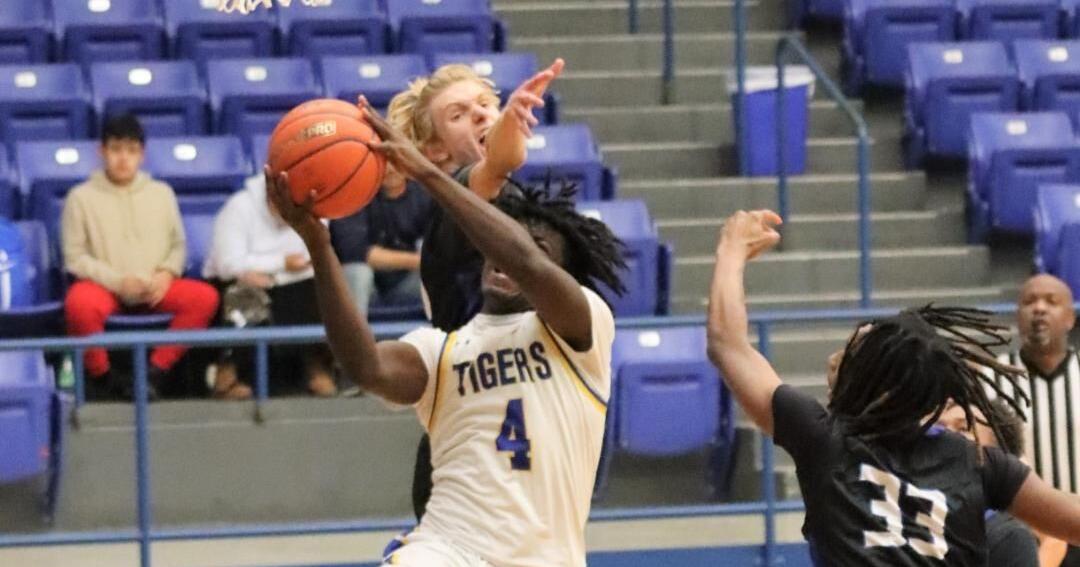 GC Boys Basketball: Tigers overcome illness, injuries, beat Turner to ...