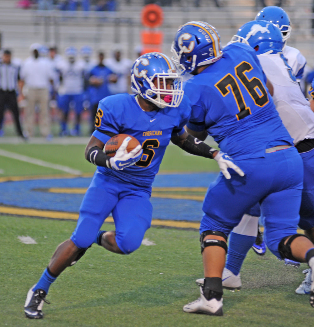 GC Football: Tigers ready to run to title | Sports | corsicanadailysun.com