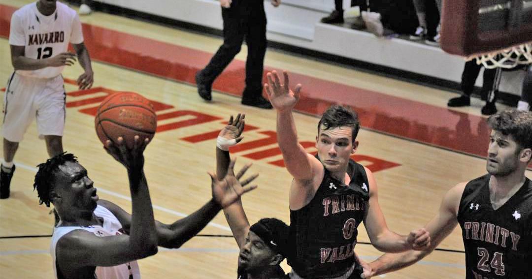 Navarro Basketball: Bulldogs stay hot, win fourth in a row with romp ...