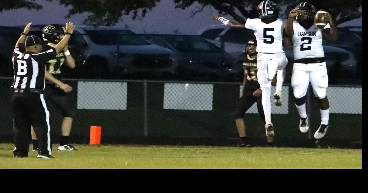 Elijah Allen and Colby Springer celebrate. | | corsicanadailysun.com