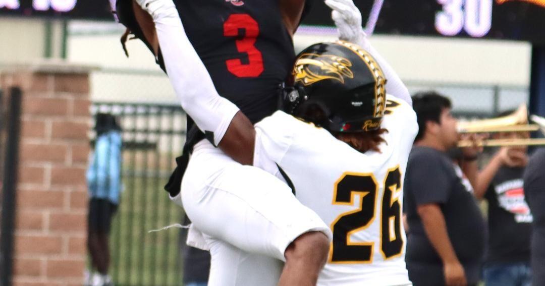 Navarro Football: Bulldogs win SWJCFC Championship | Sports ...