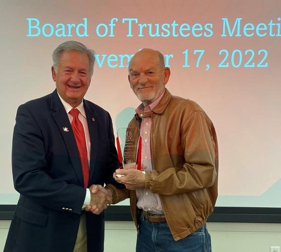 College honors longtime professors | News | corsicanadailysun.com