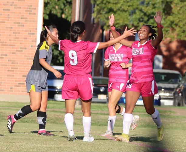Navarro Soccer: Bulldogs finish strong, open Region XIV Friday | Sports ...
